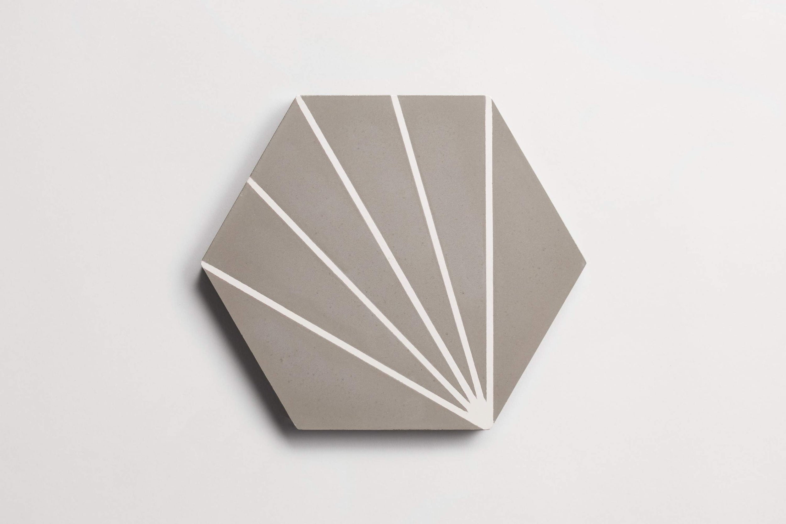 clé tile | concrete cement | radar | linear pattern | metal