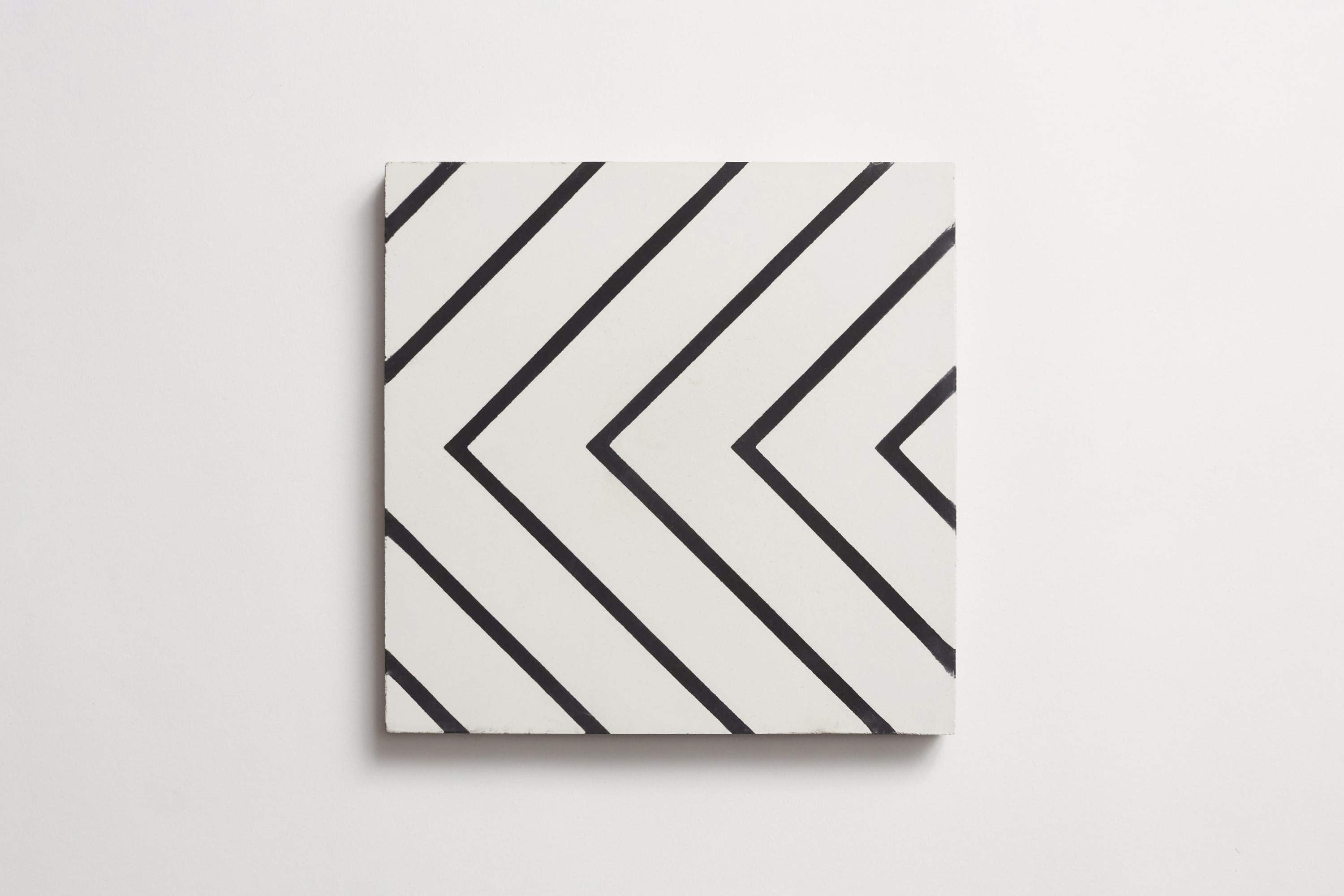 clé tile | concrete cement | zenith | pinstriped | white black